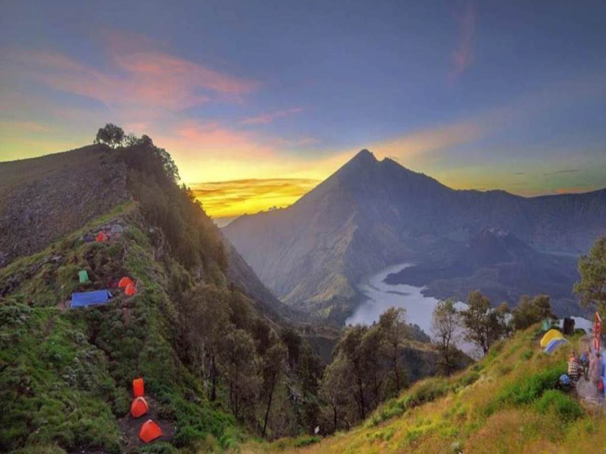 Rinjani Trekking Packages - Rinjani Information Centre