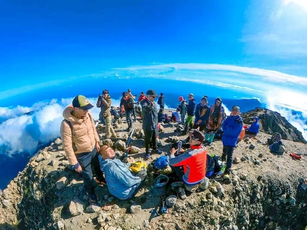 Mount Rinjani Trekking Tour Guides Rinjani Information Centre